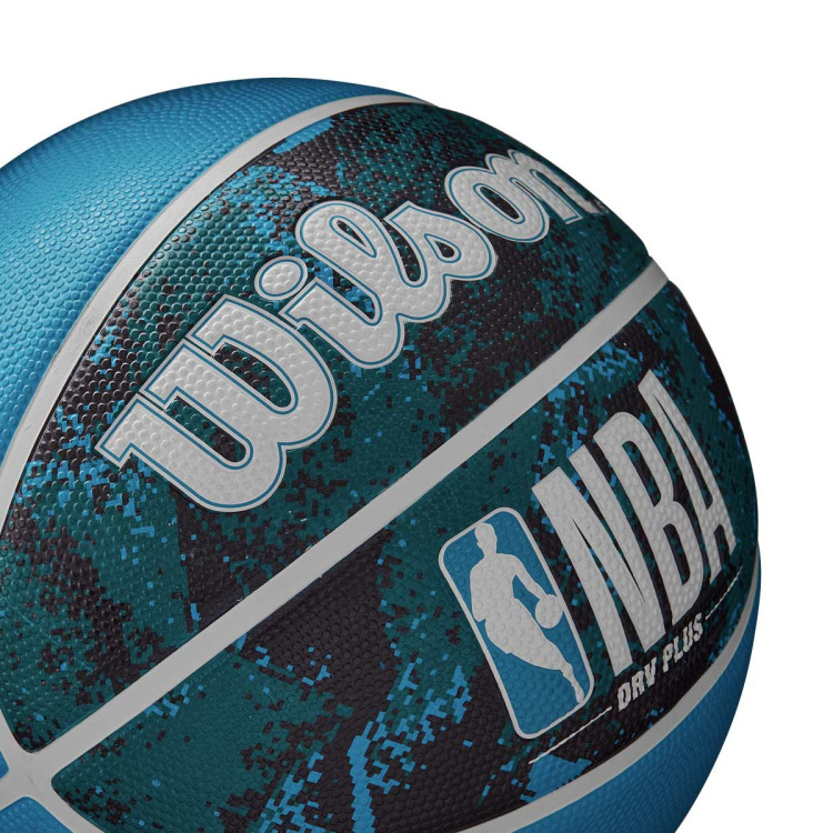 Balón Wilson NBA DRV Plus Vibe Black-Blue-Silver - Basketball Emotion