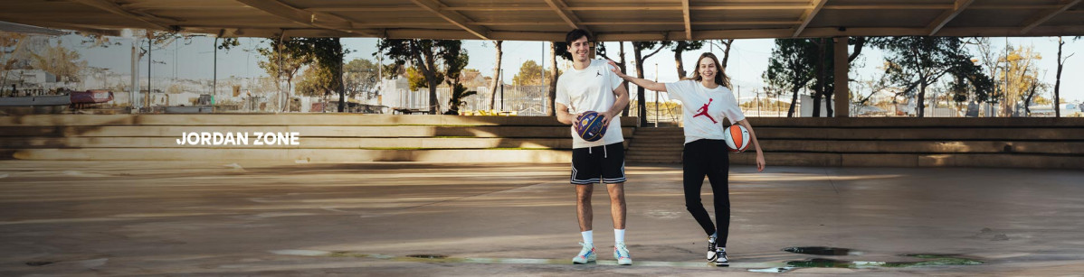 Viste a la moda con nuestra selección de ropa de la marca Jordan ...